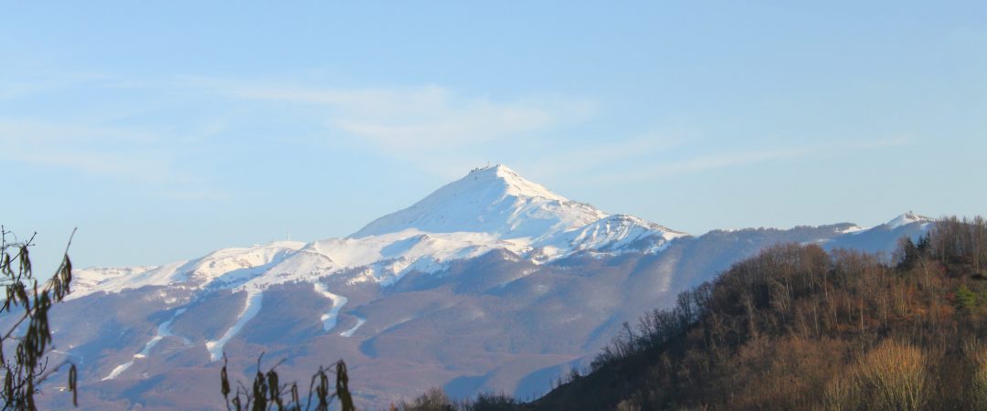 Emilia: tra autunno e inverno nel Parco del Frignano a Pievepelago