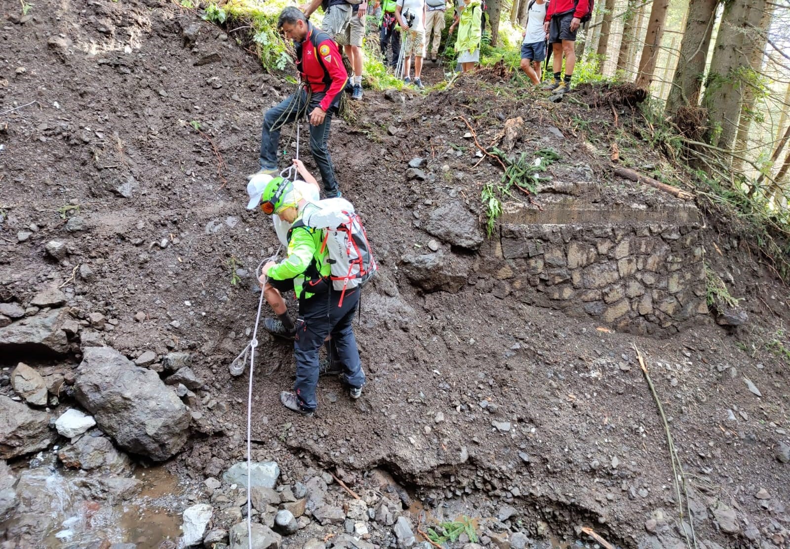 Val di Fassa: 11 escursionisti salvati dal soccorso alpino | Trekking.it