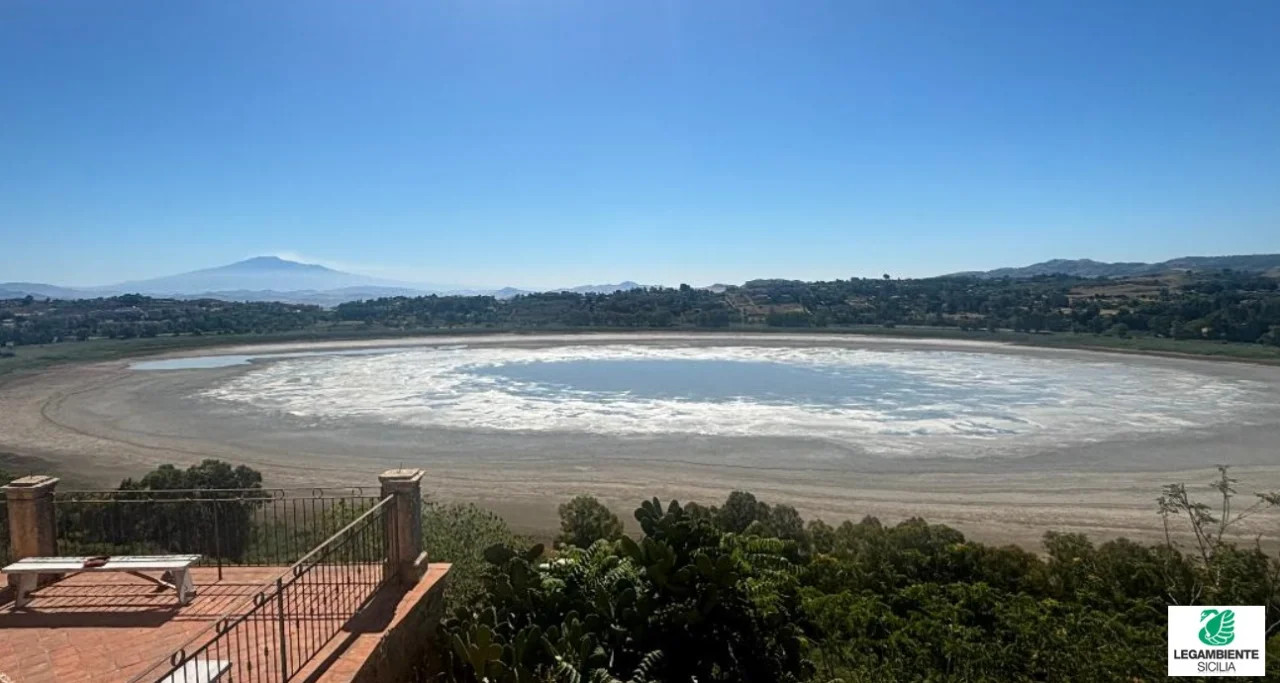 Sicilia, la siccità fa sparire il lago di Pergusa: si può ancora salvare?
