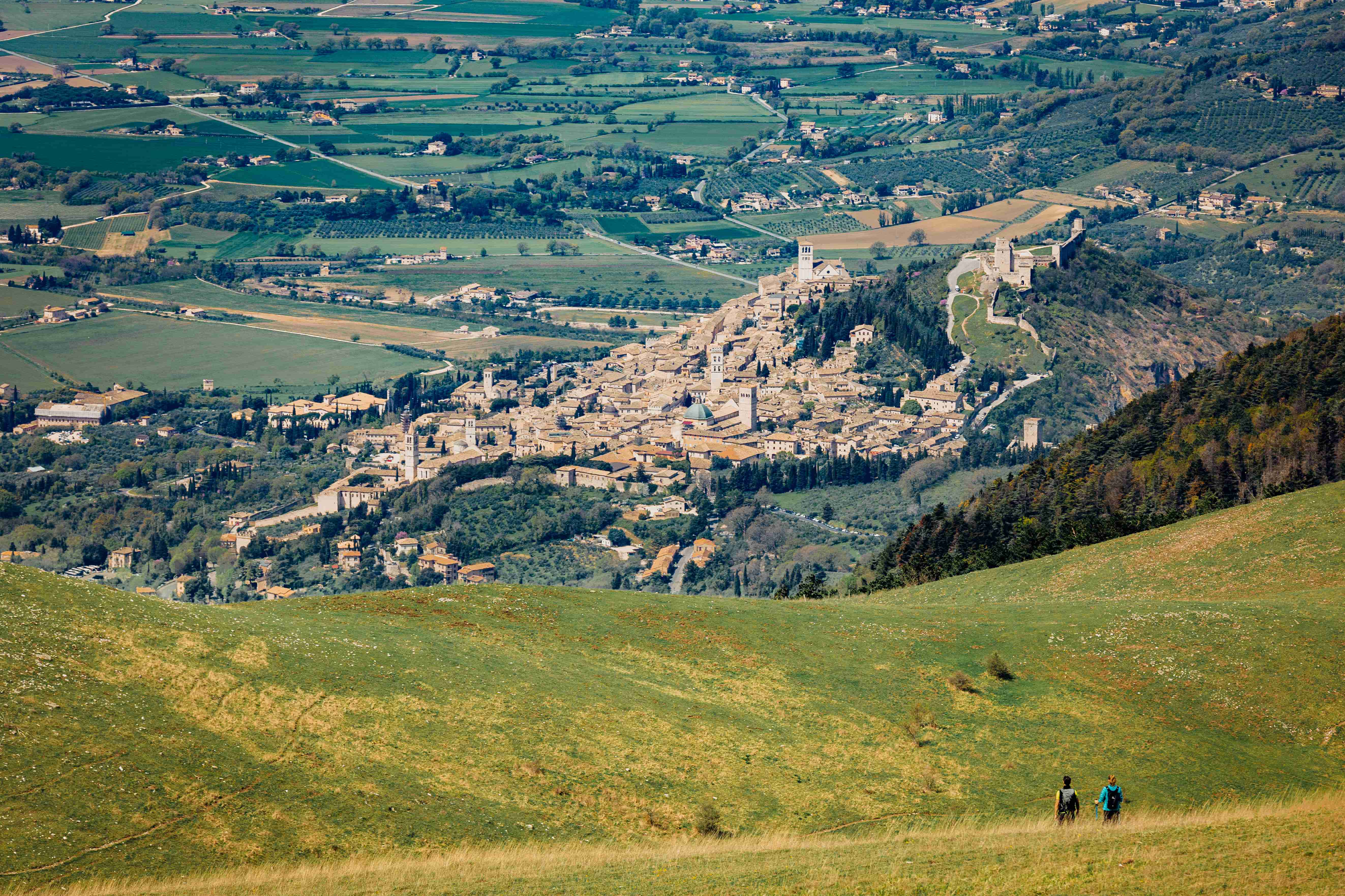 Trekking, musica e meditazione: un weekend ad Assisi nel parco del ...